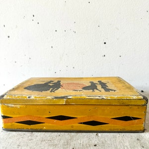 Vintage Painted Tin Box II Collectible Metal Storage Box II Storage ...