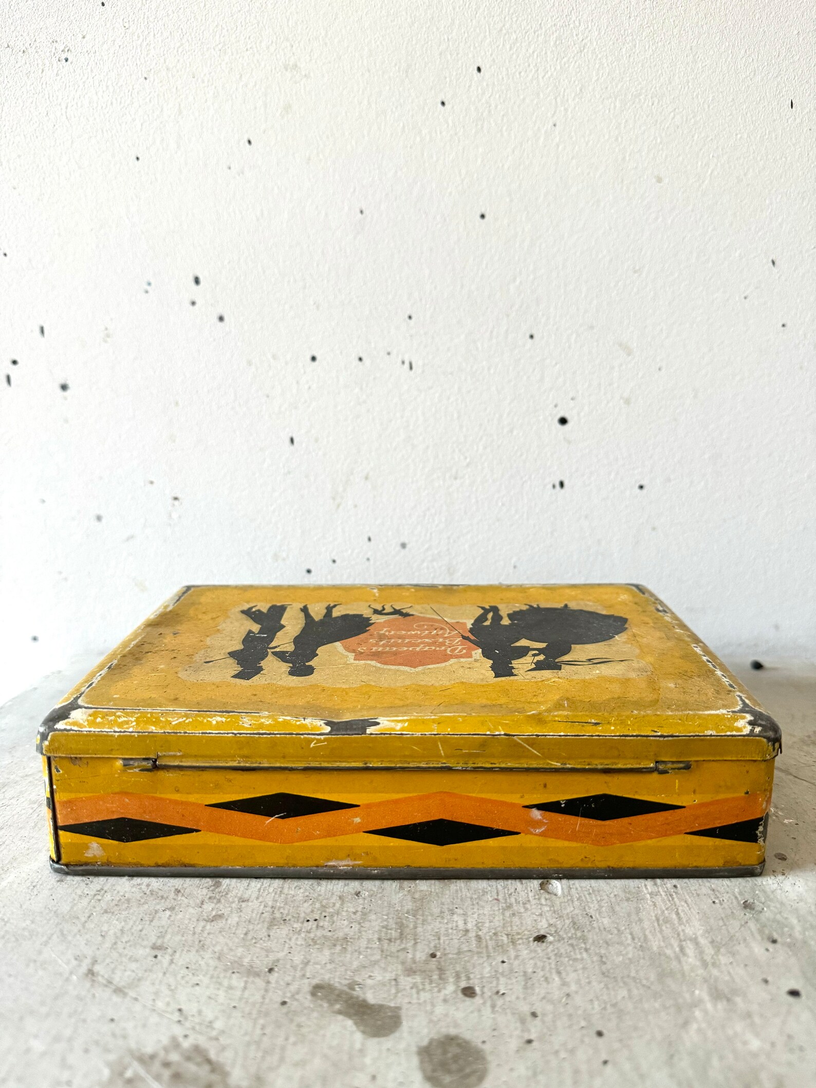 Vintage Painted Tin Box II Collectible Metal Storage Box II Storage ...
