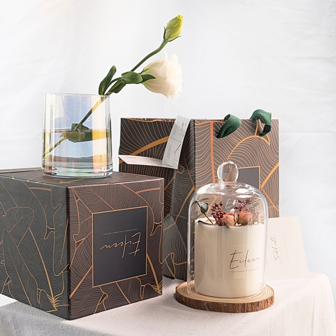 Scented Candle - Decorative Candle With 100% Natural Roses + Wooden ...