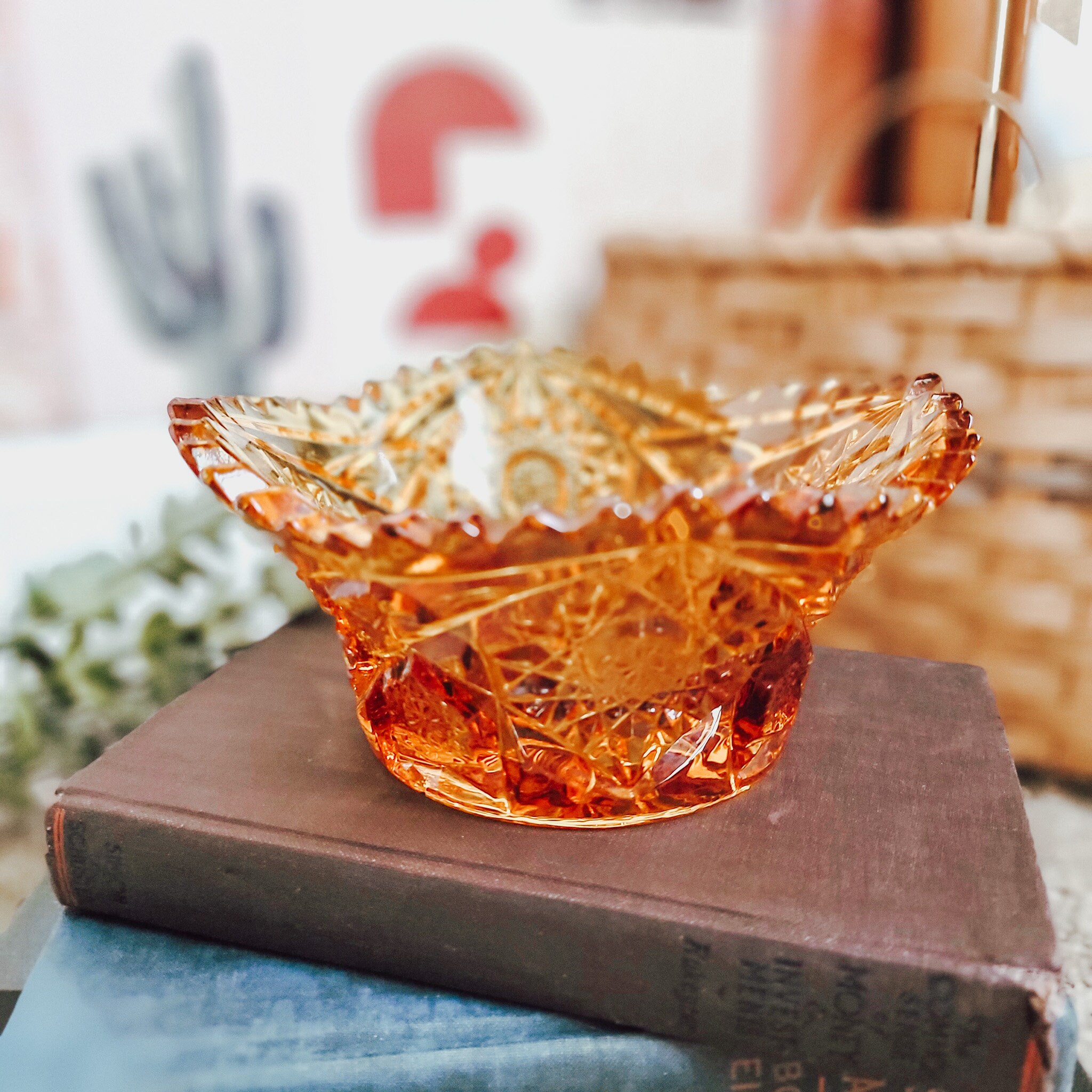 Vintage Amber Glass Cut Sawtooth Candy Dish Bowl | Kitchenware Vintage ...