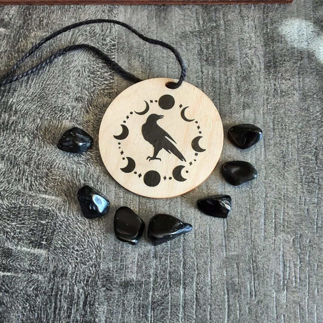 Raven Altar Decor Set Great for the Morrigan, Odin, or Hekate - Etsy
