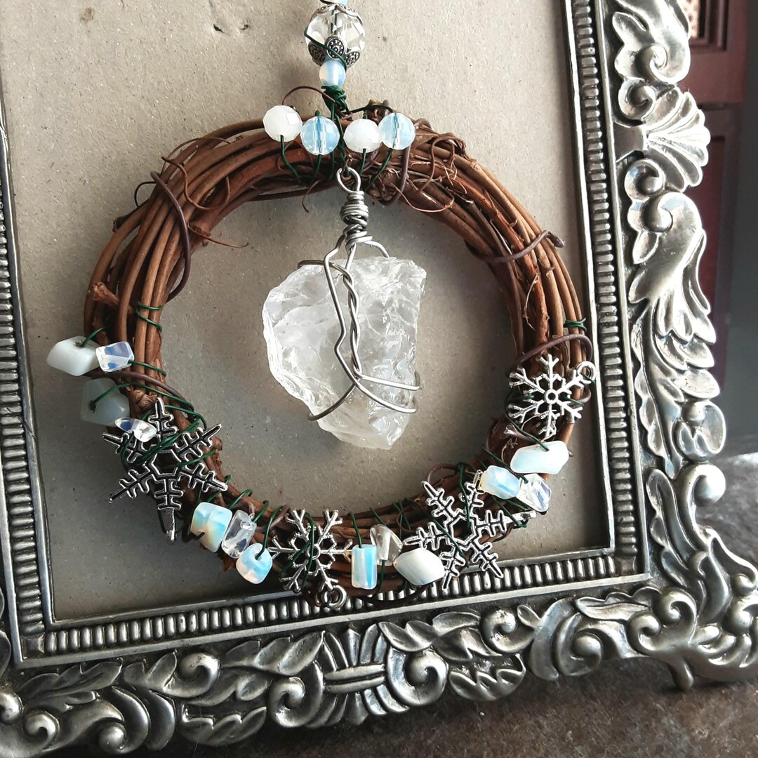 Mini Snowflake Wreath With Clear Quartz, Winter Wreath Ornament for ...
