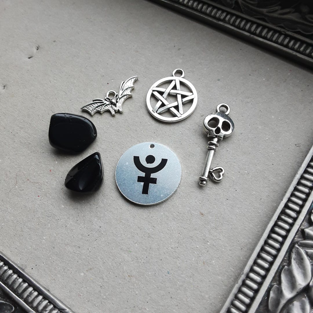 Hades Altar Decor Set, Pluto Astrology Symbol - Etsy