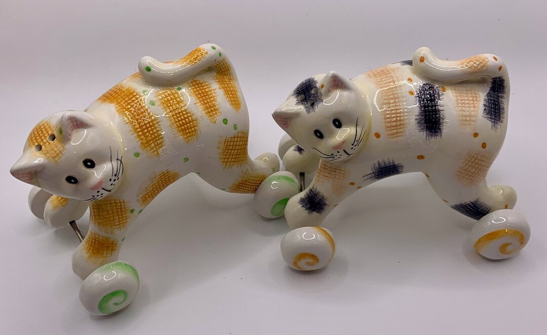 Quirky, Fun Salt / Pepper/herb Shaker Cats on Wheels Porcelain! - Etsy