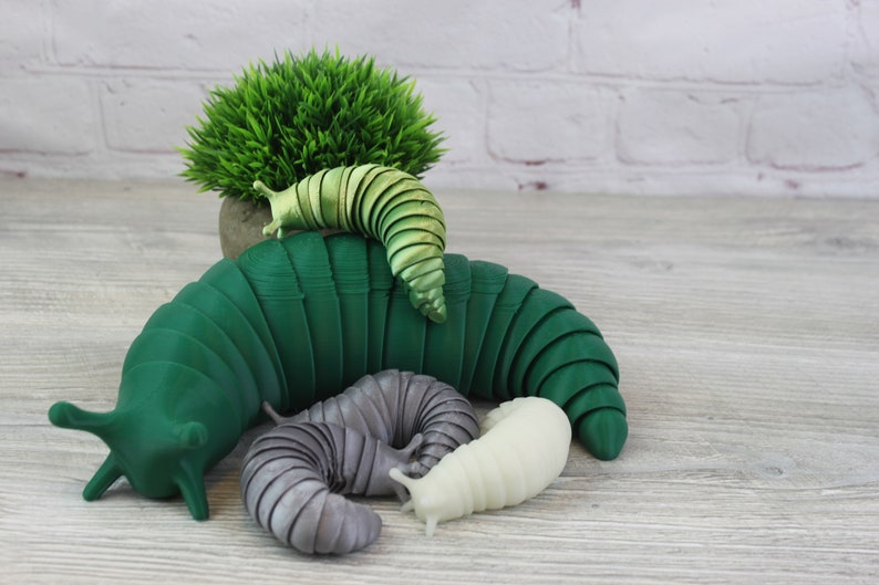 3D Printed Articulated Flexible Slug Fidget - Etsy