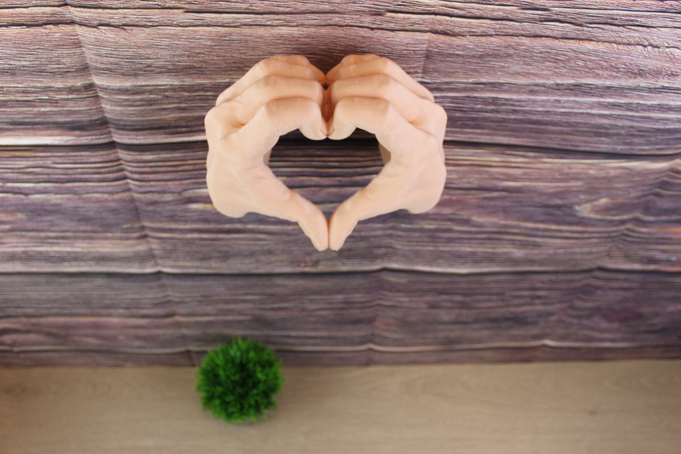 Heart Shaped Hands Wall Hanging Decoration Perfect Gift to Show Your ...