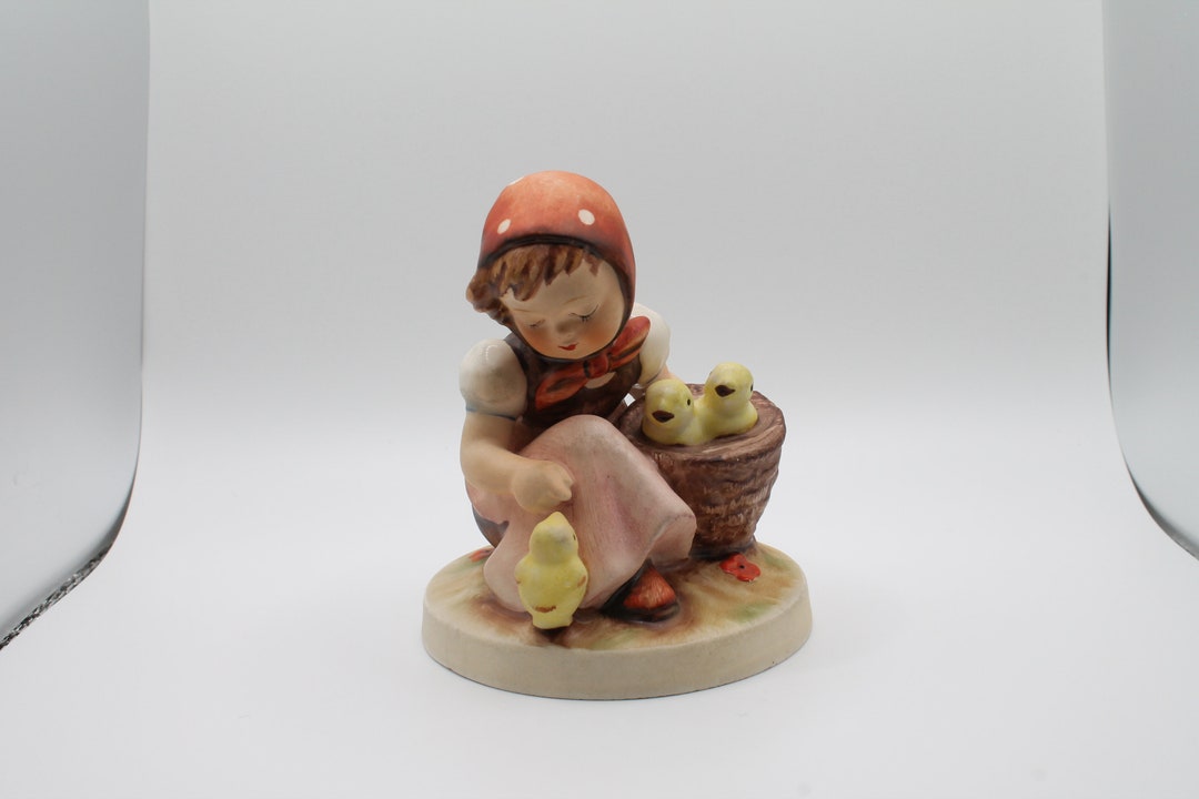 Goebel M.I. Hummel - #57/0 - Chick Girl - TMK 3 - Etsy