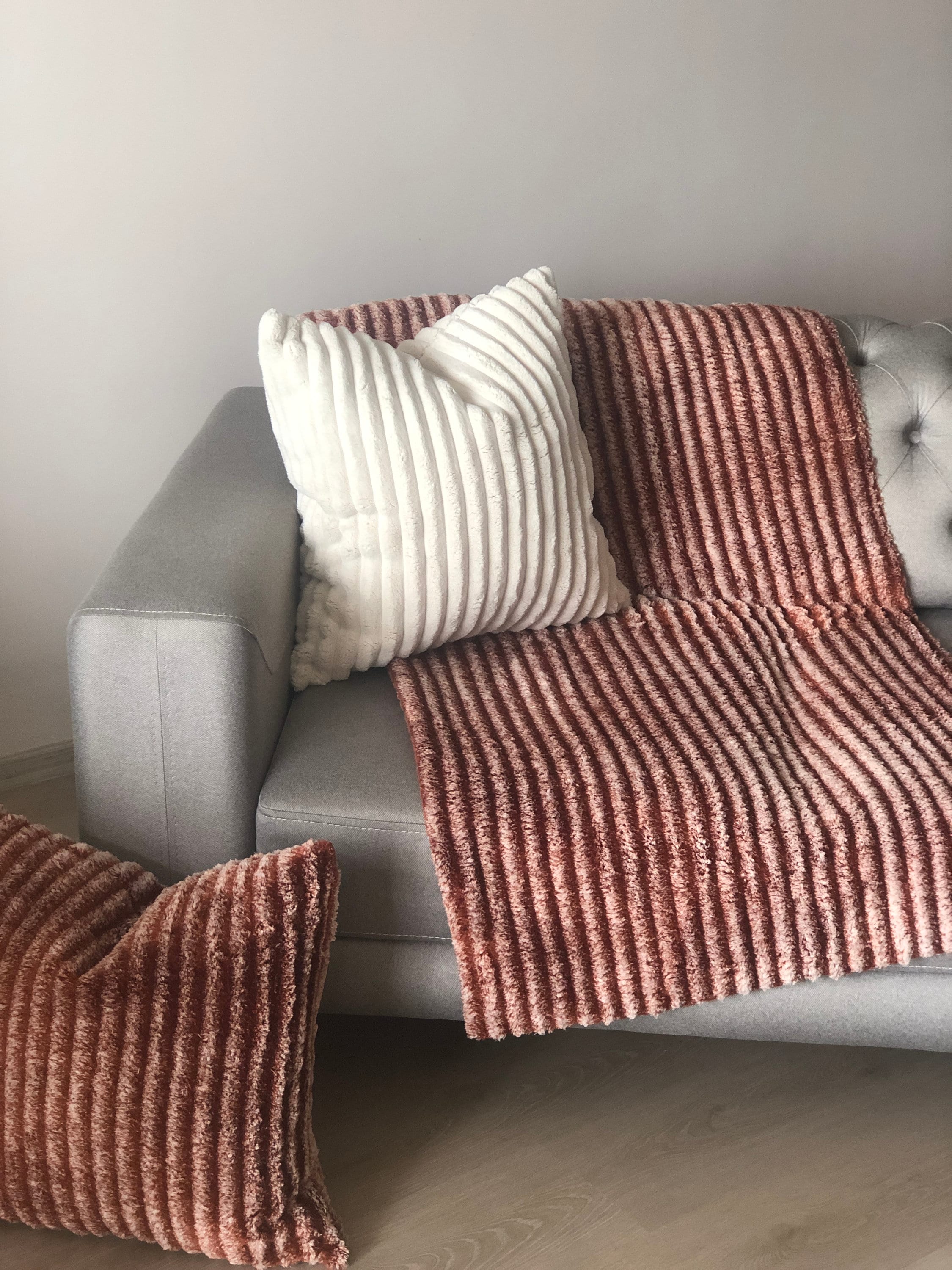 Terracotta and White Plush Bedspread, Handmade Quilt, Plush Cover, Bed ...