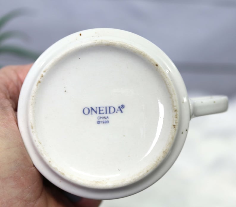 4 Pc. Set Vintage Oneida Breton Blue Pattern Coffee Cup, Flat Cup ...