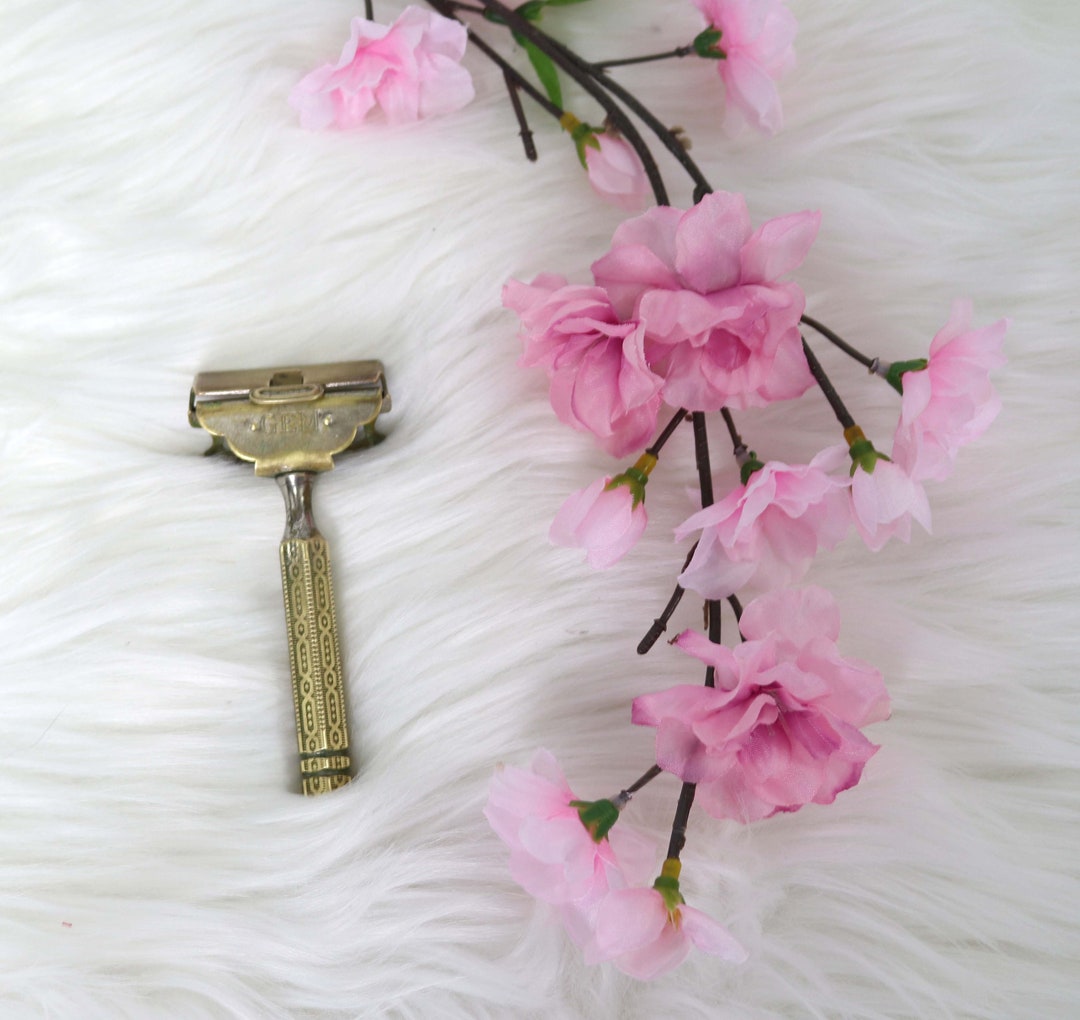 Vintage 1912 GEM Brass Razor, Brooklyn, NY, Made in USA With Hinged Top ...