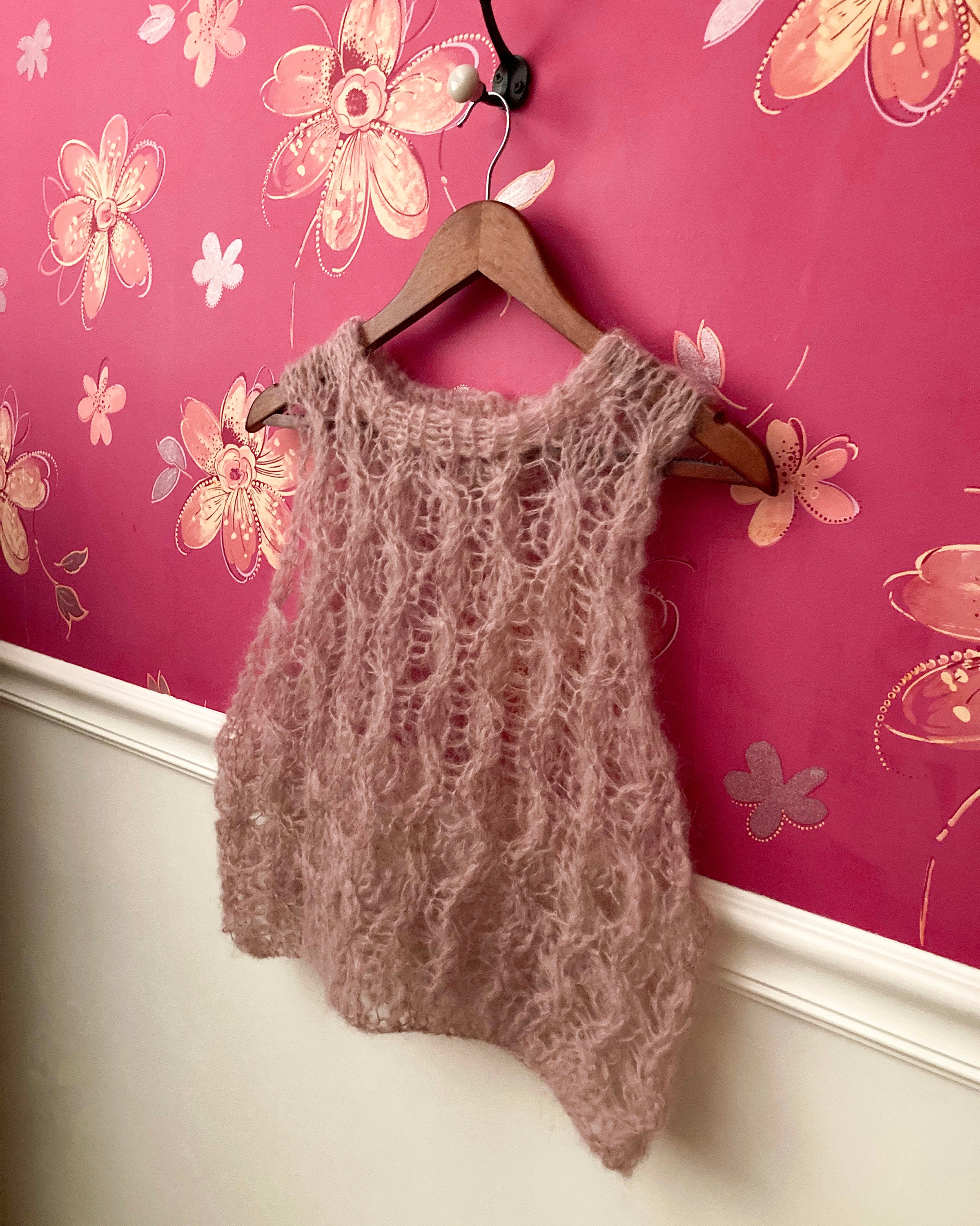 Knitting Vest Pattern Mohair, Cropped Knit Vest, Knit Slipover Pattern ...