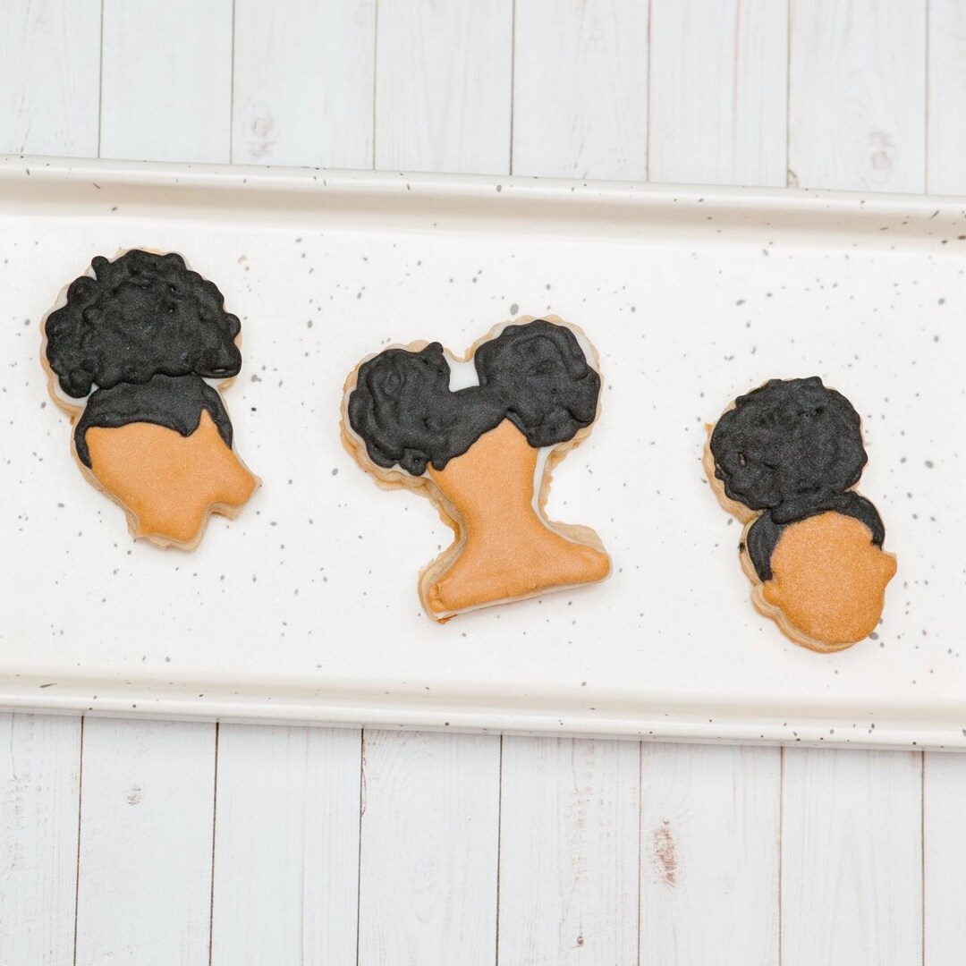 2 Dozen of Curly Girl , Afro Puff Decorated Sugar Cookies - Etsy