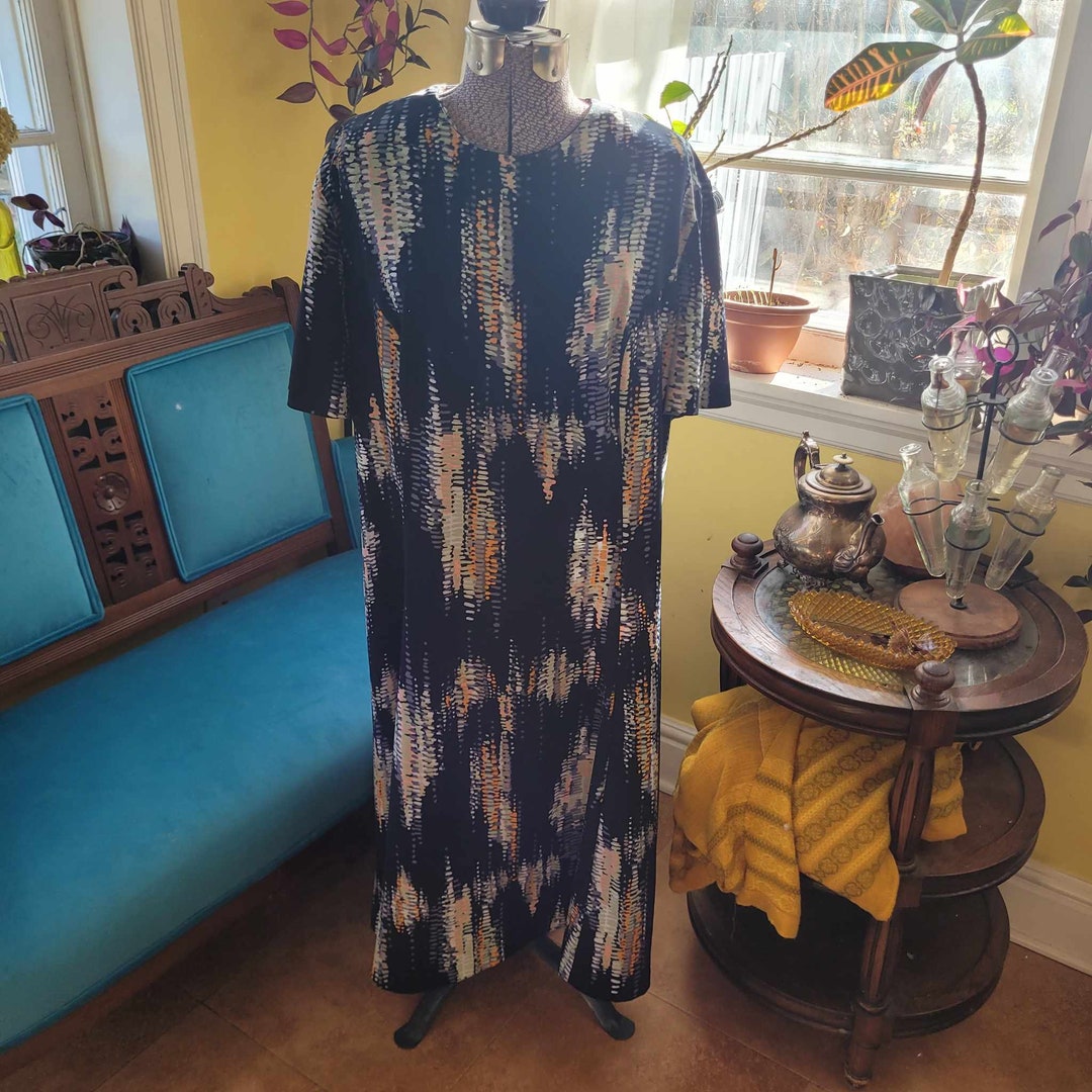 1970's Leo Danal by Normie Hum Ltd. Two Piece Set With Dress and Button ...