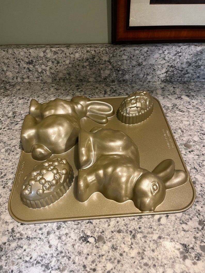 Nordic Ware 3D Easter Bunny and Egg Cake Pan - Etsy