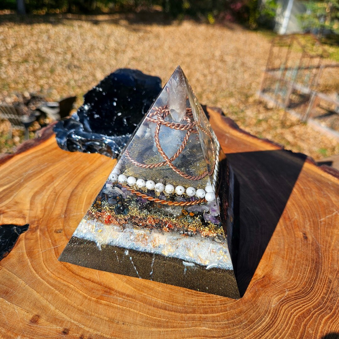 0rgonite Pyramid With Tensor Rings, Orgone Energy, Emf Protection ...