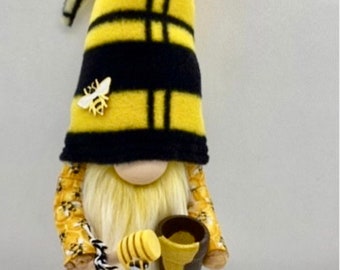 Bee Gnome - Etsy