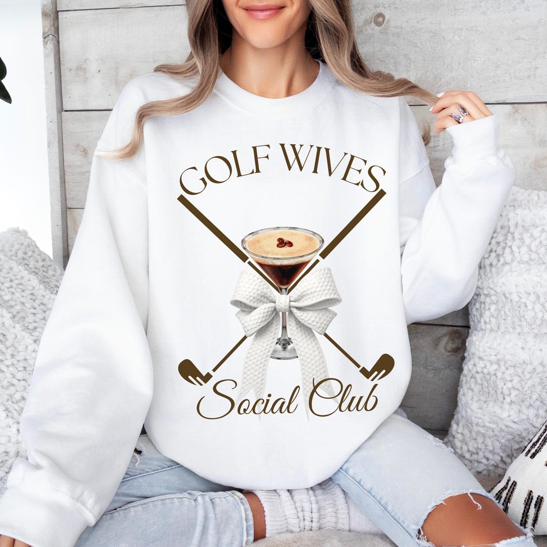 Golf Wives Coquette Clothes Old Money Aesthetics Sweatshirt, Golf Lover ...