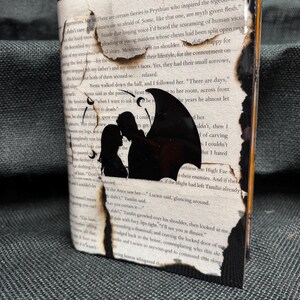 ACOTAR Flower Book Vase. A Court of Thorn and Roses Designed With the ...