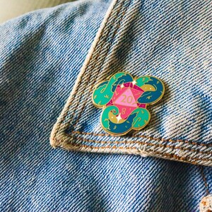 DND/TTRPG D20 Snake Enamel Pin - Etsy