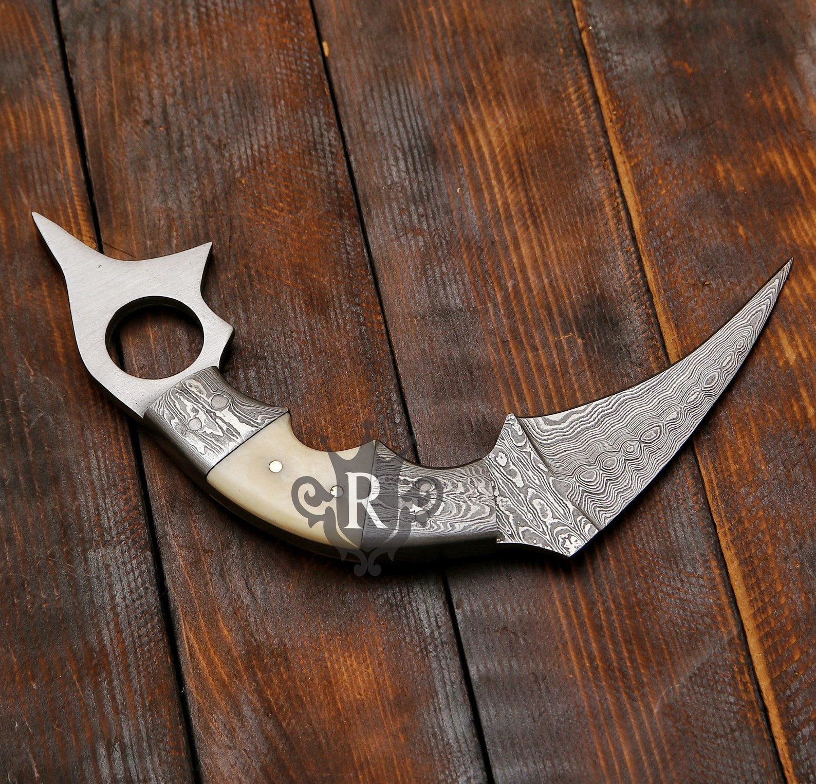 Hunting Knife Custom Made Hand Forged Damascus Steel Karambit Knife ...