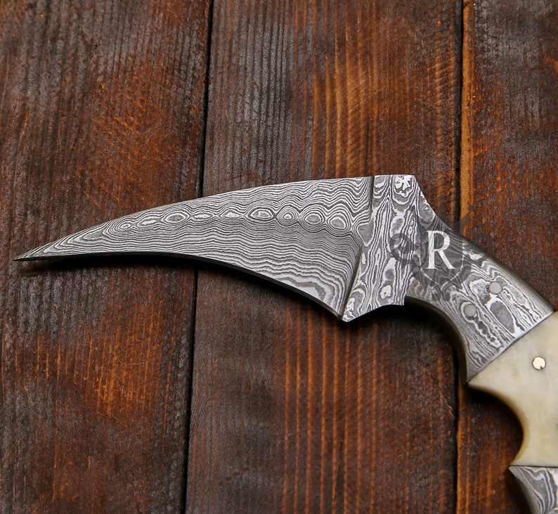 Hunting Knife Custom Made Hand Forged Damascus Steel Karambit Knife ...