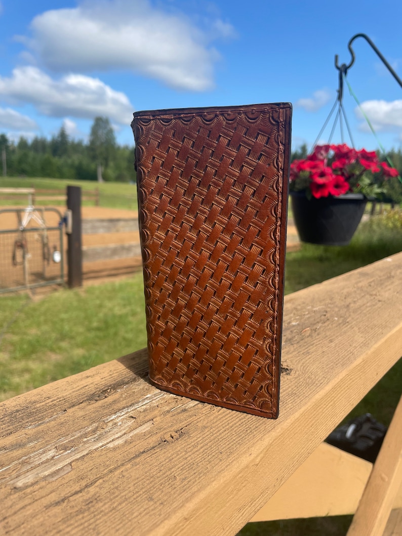 Custom Roper Style Bi-fold Wallet - Etsy