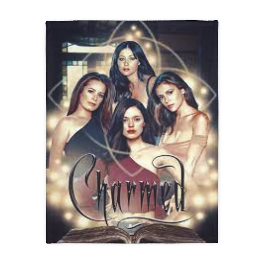 Charmed power of Four Prue, Piper, Phoebe Halliwell, & Paige Matthews ...