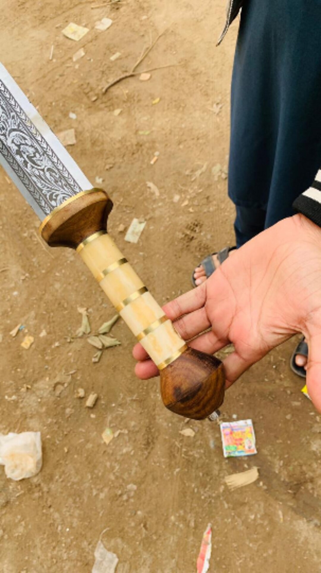 GK76 Handmade Authentic Battle Ready Viking Long engreaved Sword Type ...