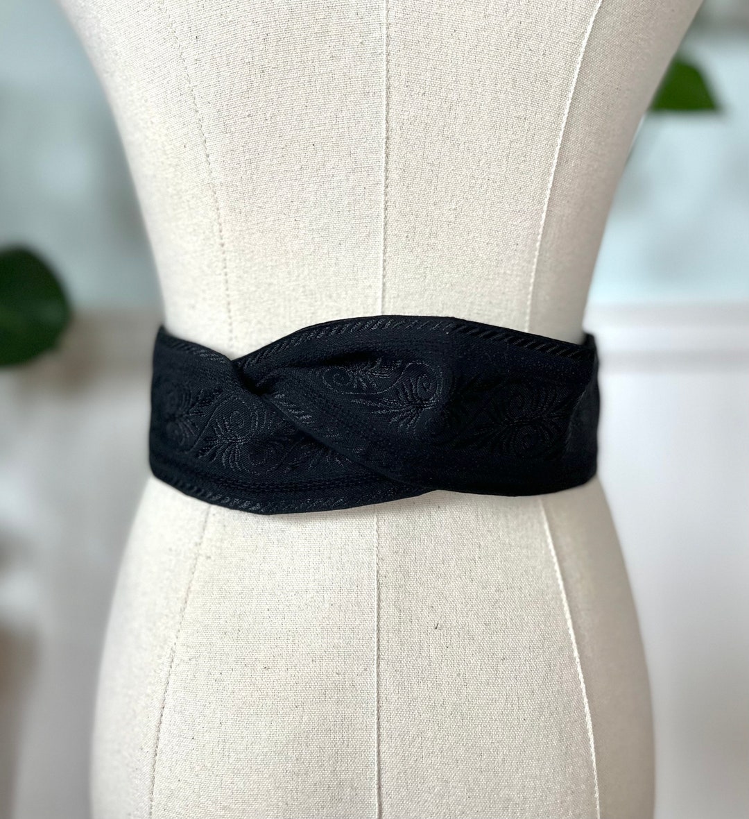 Suttles and Seawinds Black Vintage Twist Belt Small - Etsy