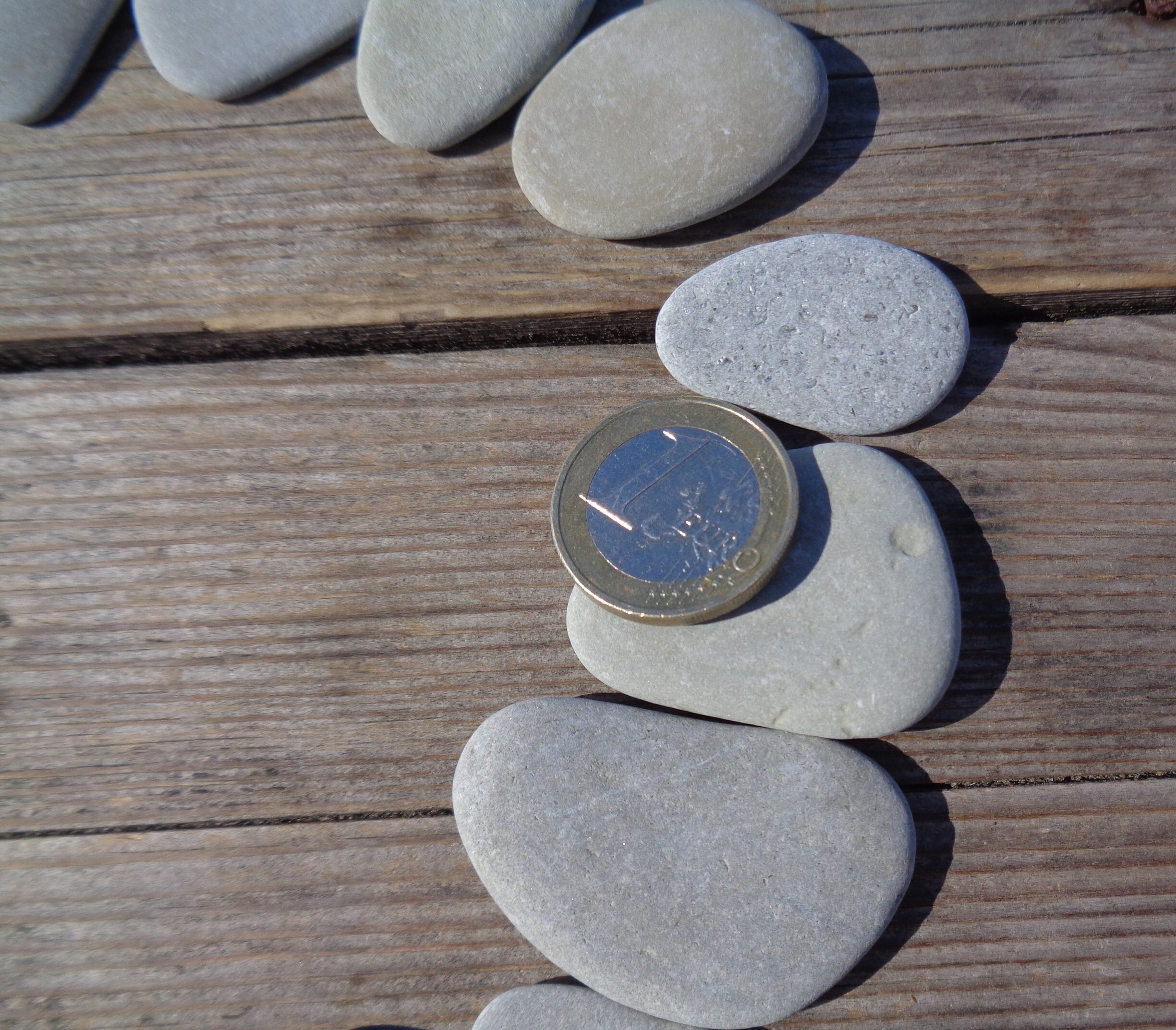 20 Small Smooth and Very Flat Stones 1.4-2/35-50mm Selection of Sea ...