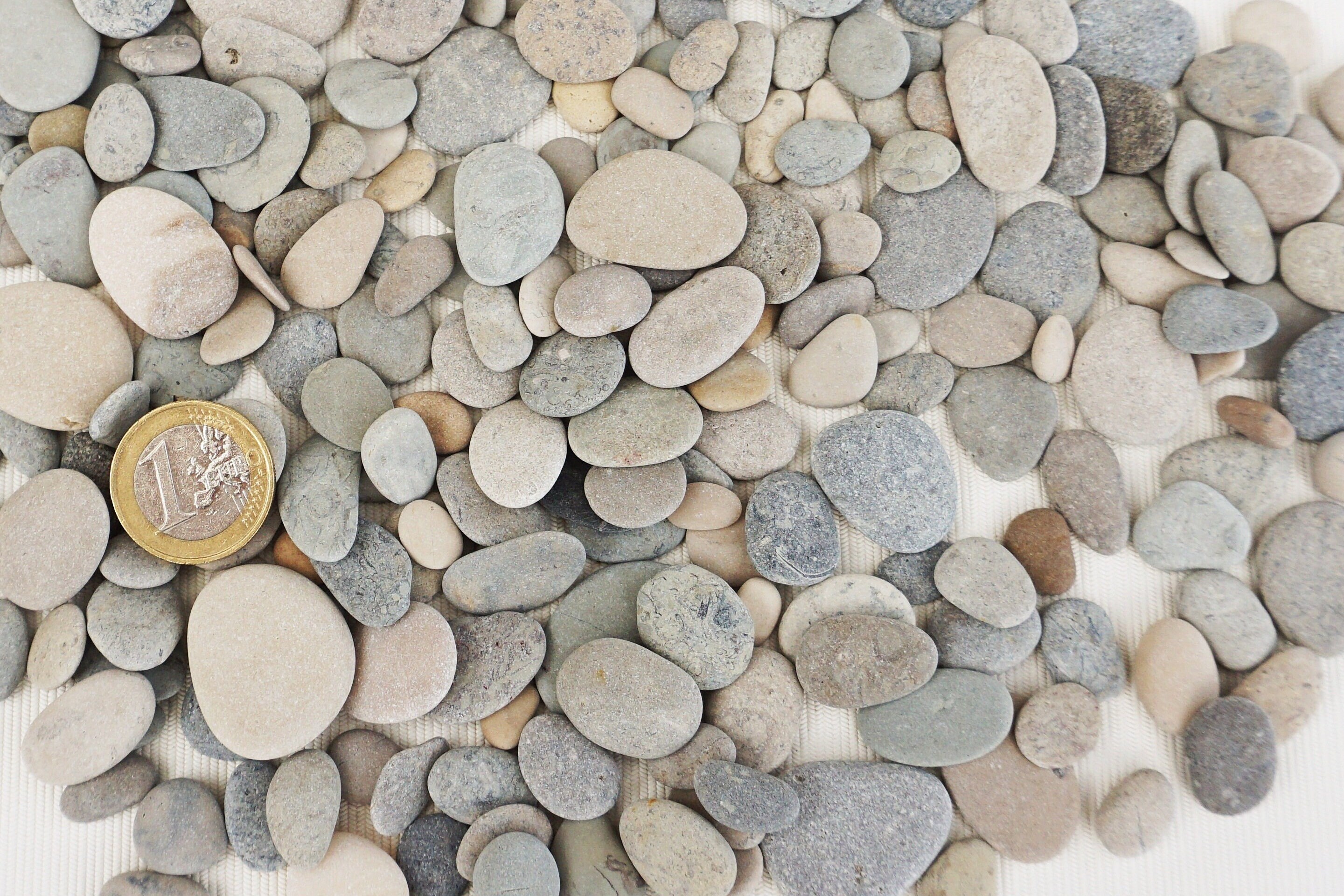 110/200 Small/tiny Stones 0.5-1.1/1.4-3 Cm Selection of Sea Stones ...