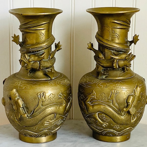 Chinese Dragon Vase - Etsy