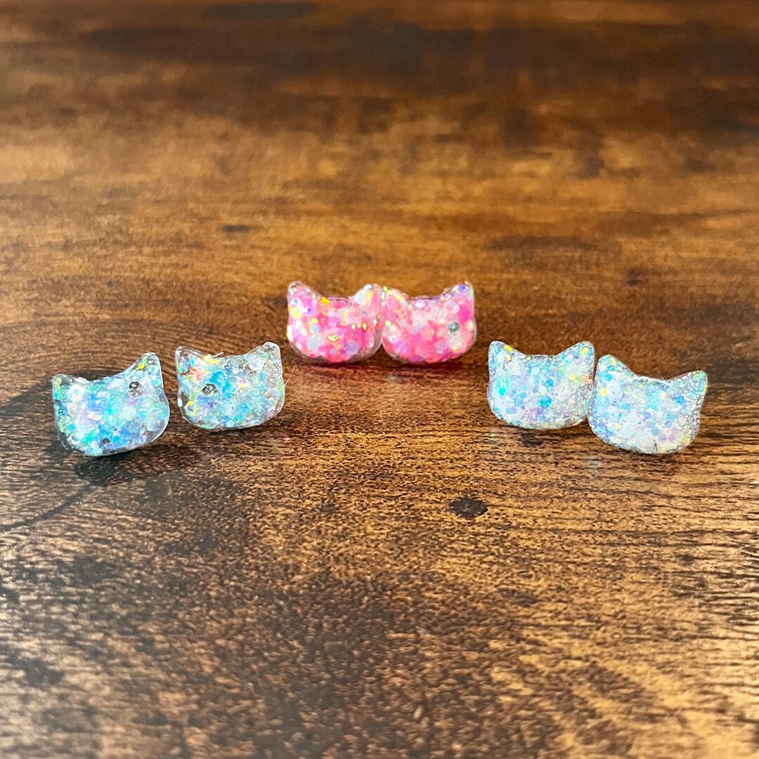 Cat Shaped UV Reactive Sparkly Stud Earring, Glow in the Dark, Unique ...
