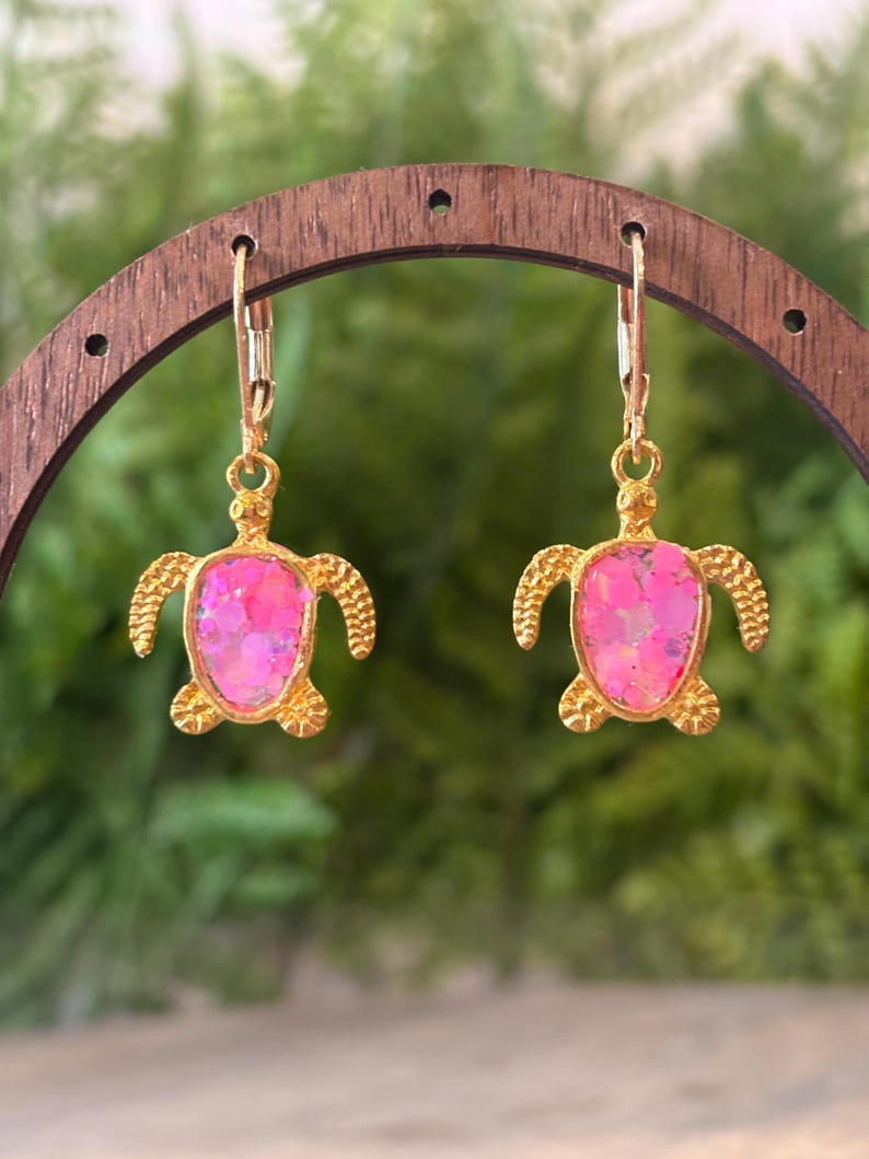 Pink Glitter Sea Turtle Earrings, Glow in the Dark Ocean Jewelry - Etsy