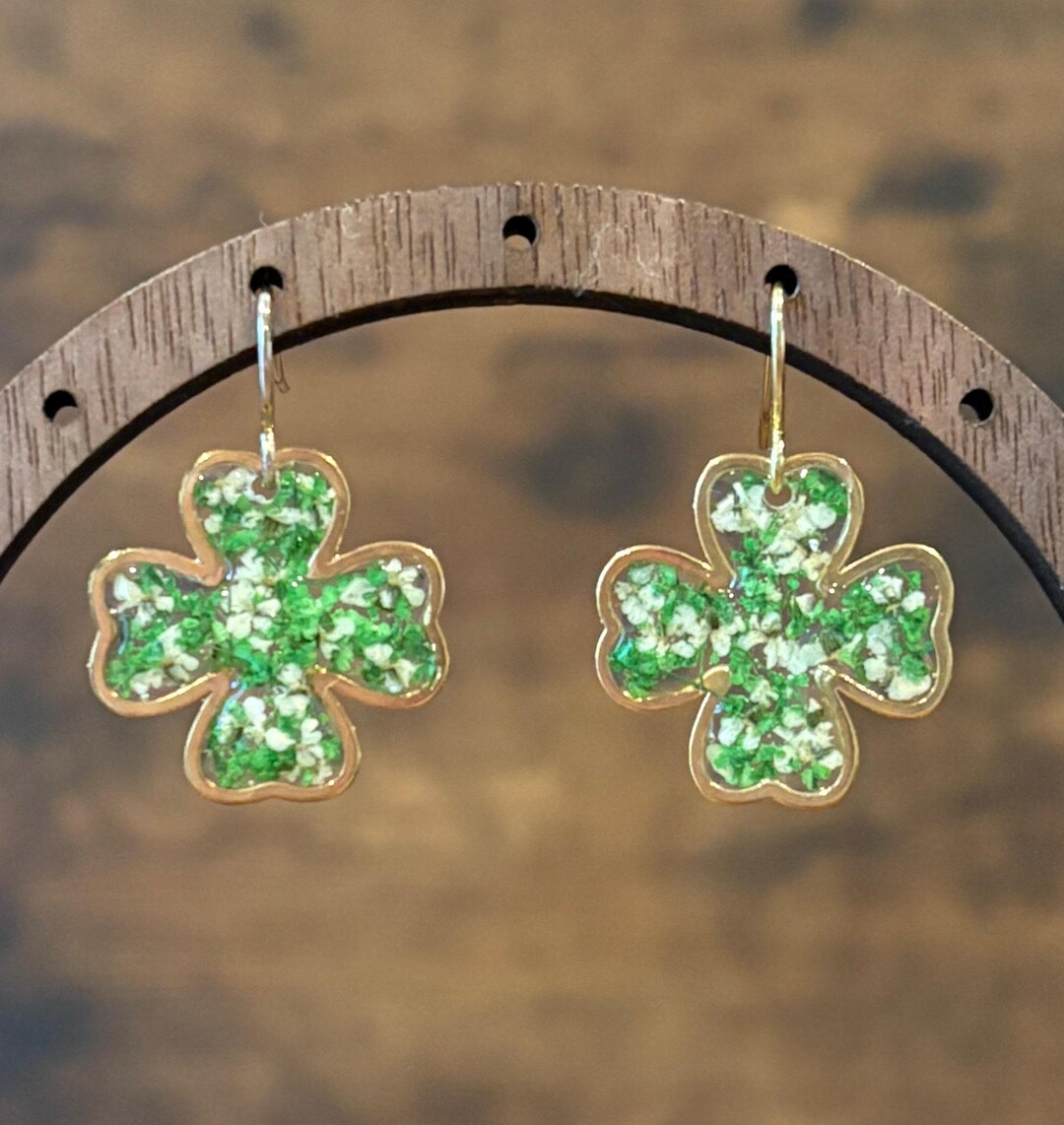 St. Patrick's Day Real Dried Flowers Shamrock 4 Leaf Clover Bezel Resin ...
