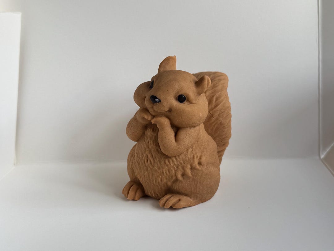 Fondant Squirrel Cake Topper: Birthday Party Decoration - Etsy