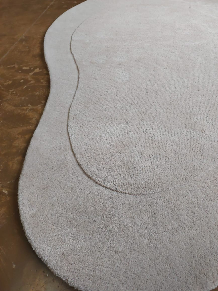Kidney Shape Beige Rug Designer Handtufted High Low Rug Premium Quality ...