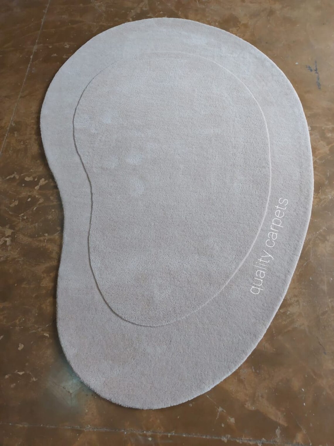 Kidney Shape Beige Rug Designer Handtufted High Low Rug Premium Quality ...