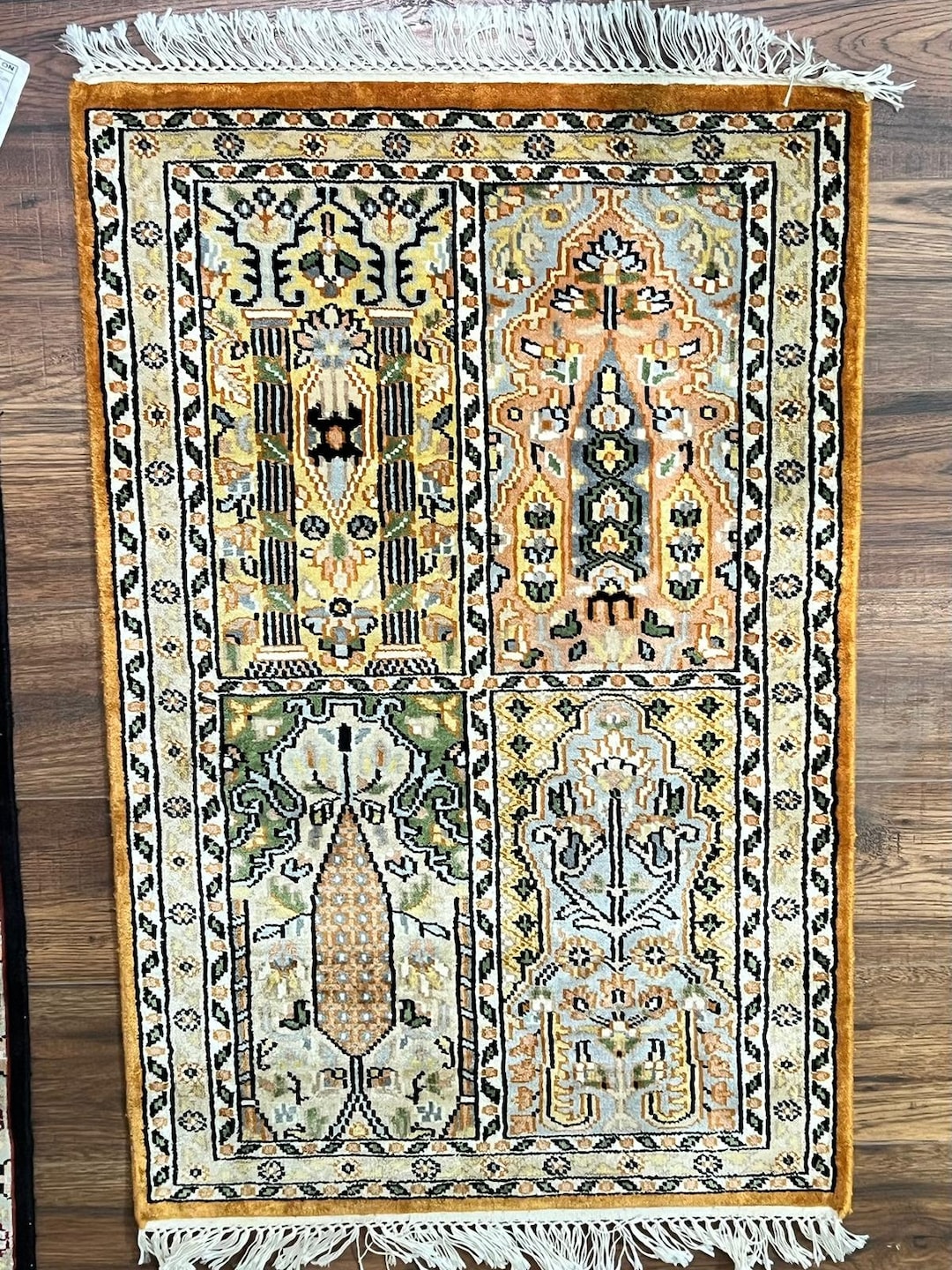 Handmade Kashmir Silk Carpet for Living Room , Bedroom , High Quality ...