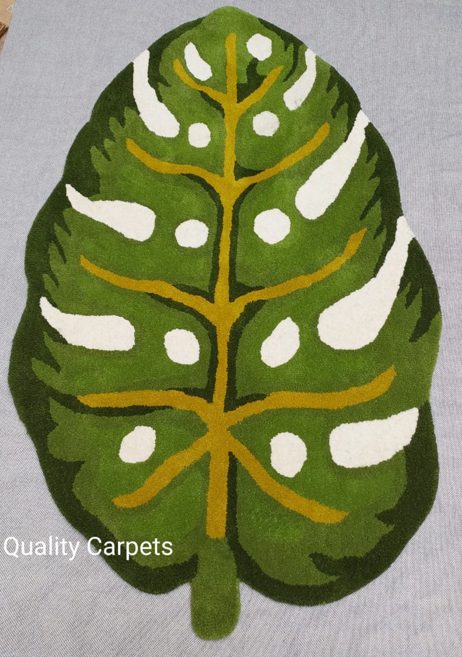 Handmade Designer Monstera Leaf Shape Area Rug for Living Room Bedroom ...