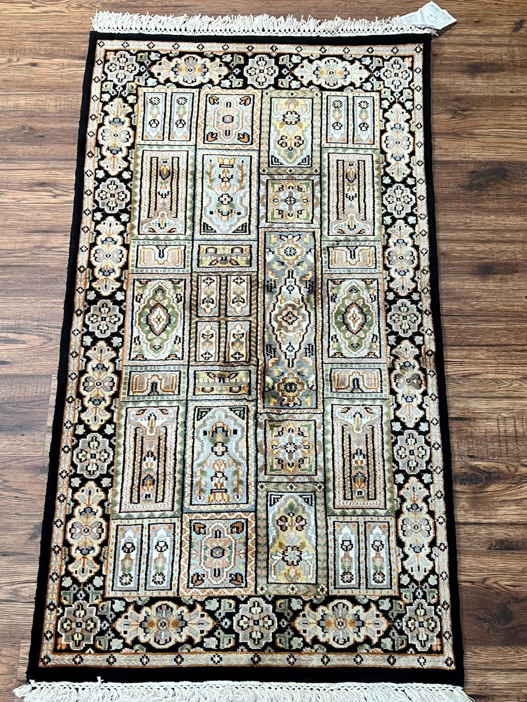 Handmade Kashmir Silk Carpet for Living Room , Bedroom , High Quality ...