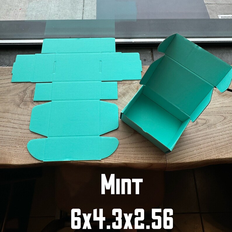 Premium Good Quality Easy Fold Corrugated Matte Finish Gift Box ...