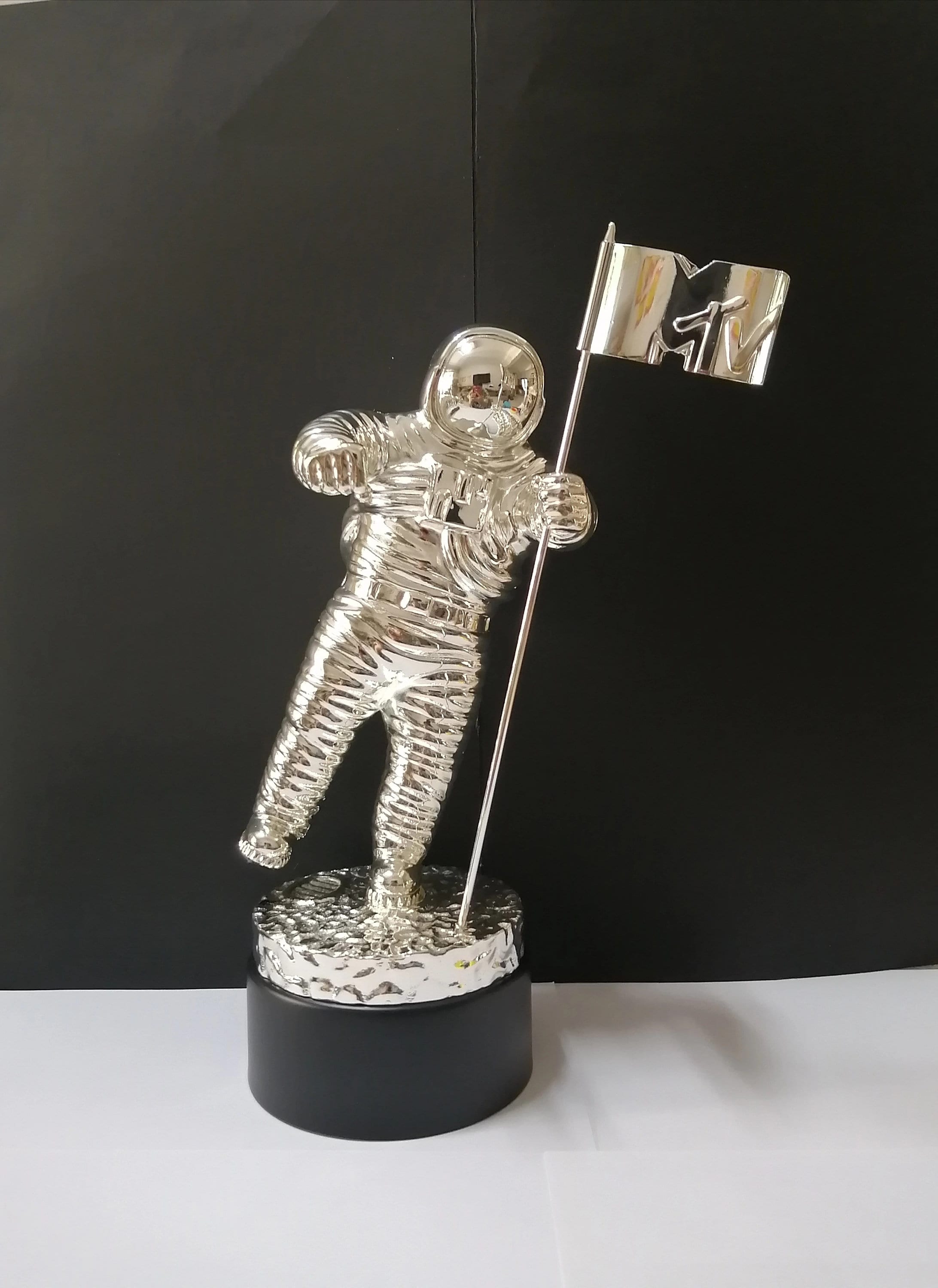 VMA MTV Moonman Award Trophy Statue Video Music Award Silver With Gift ...