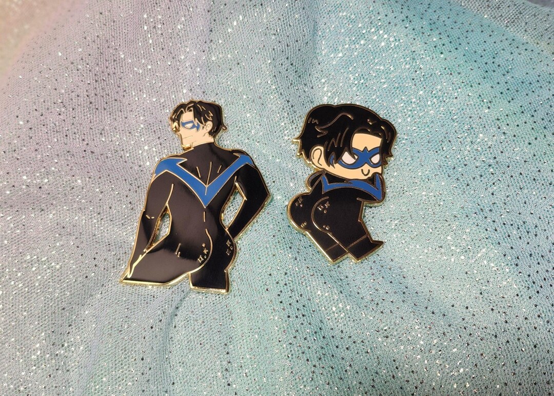 Nightwing Enamel Pin: Chibi & Regular - Gold Metal Pin - Etsy