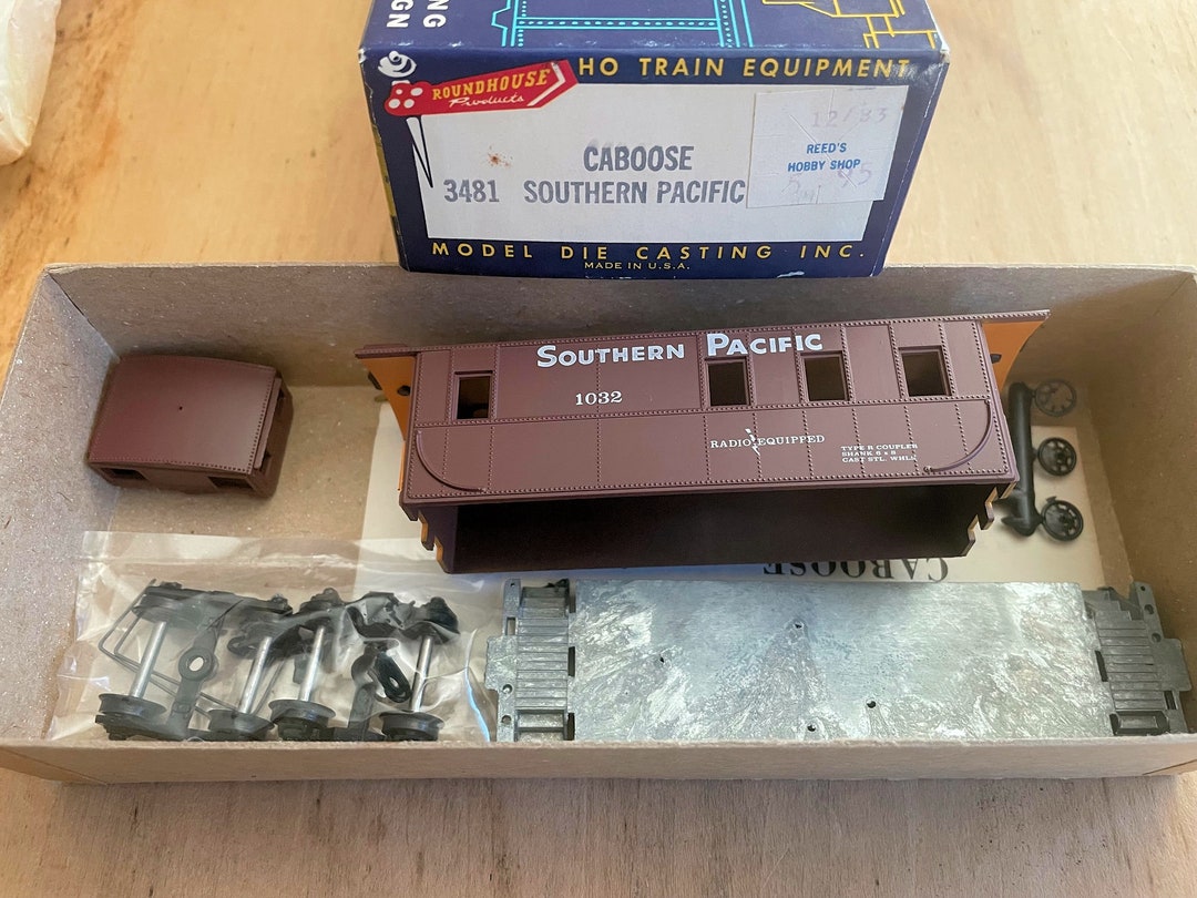 Roundhouse Ho-scale #3481 Southern Pacific Brown Cupola Caboose SP 1032 ...