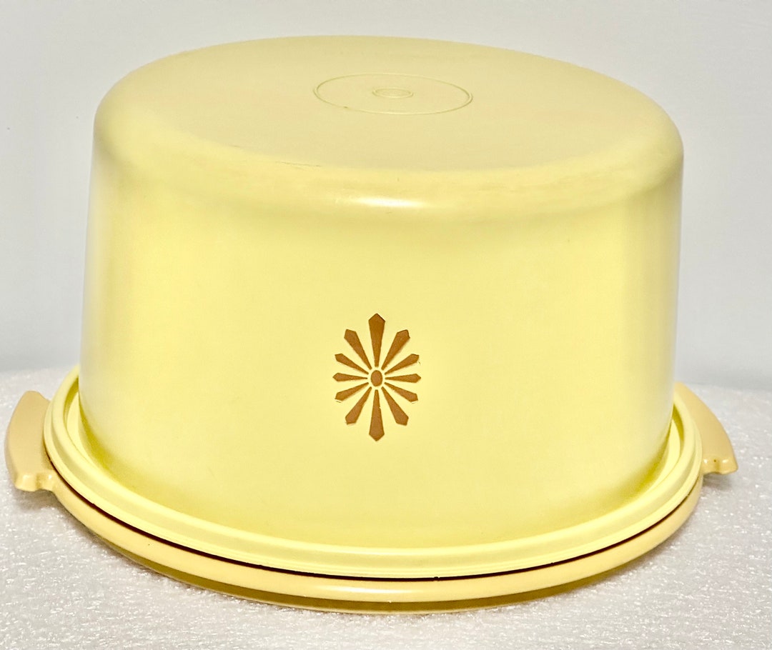 Vintage Tupperware Cake Carrier - Etsy