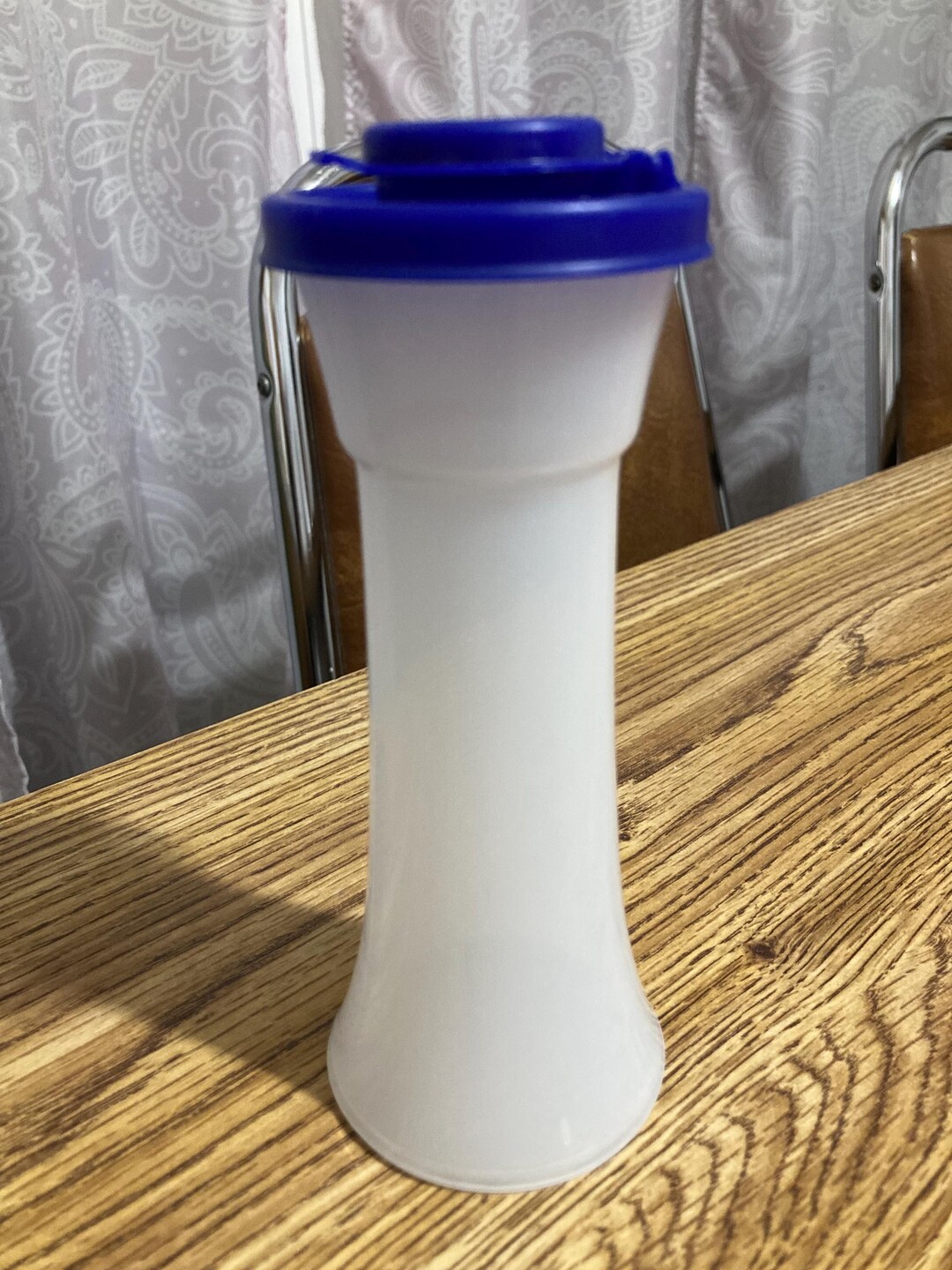 Tupperware Large Hour Glass Shaped Salt OR Pepper Shaker 6 Inches Tall ...
