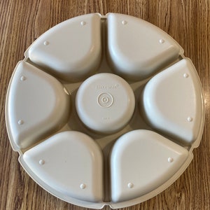 Vintage Tupperware 1665-4 Veggie Fruit Tacos Pickles Cheese Divided ...