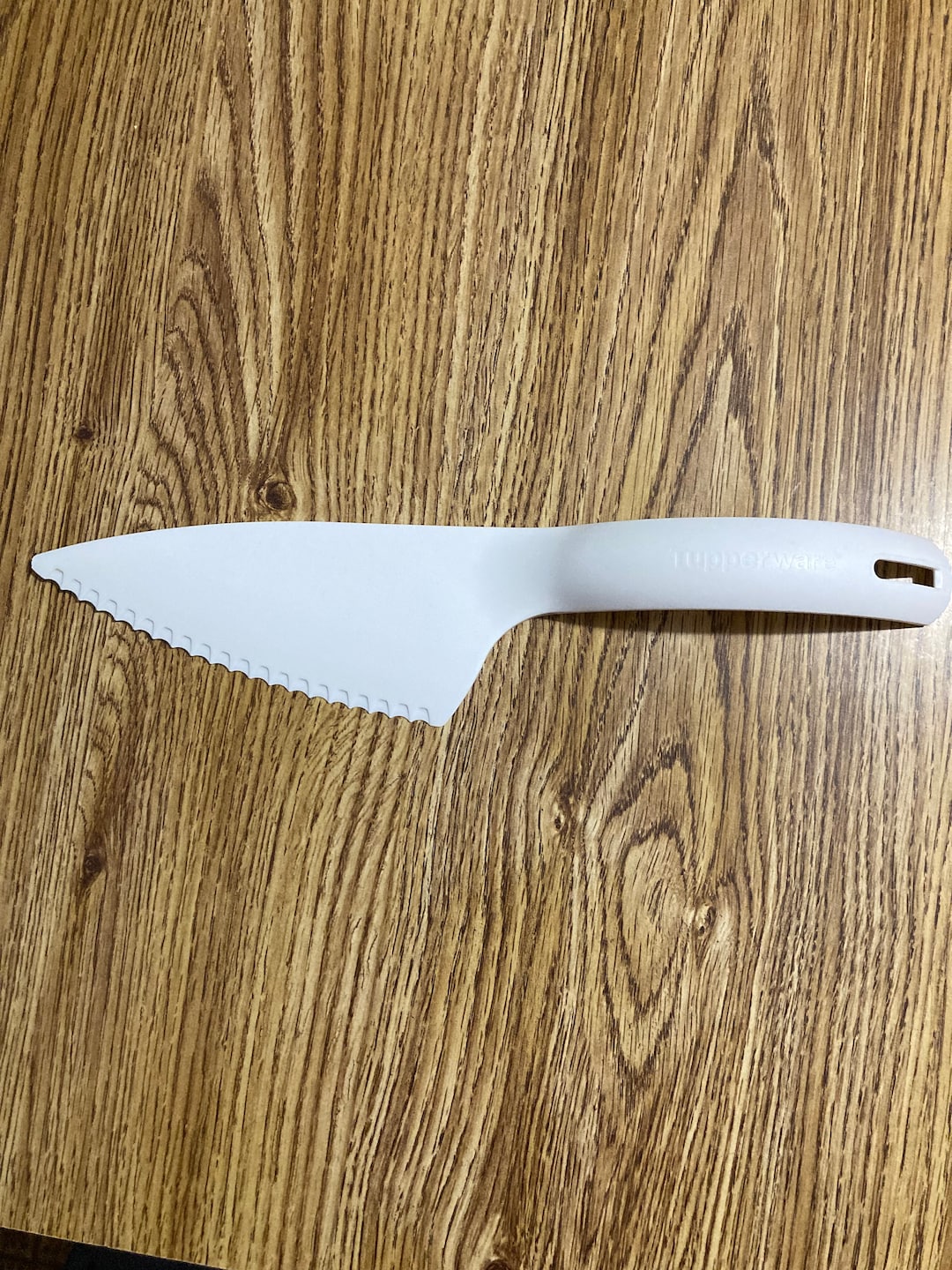White Vintage Tupperware Serrated Knife With Curved Handle for Cutting ...
