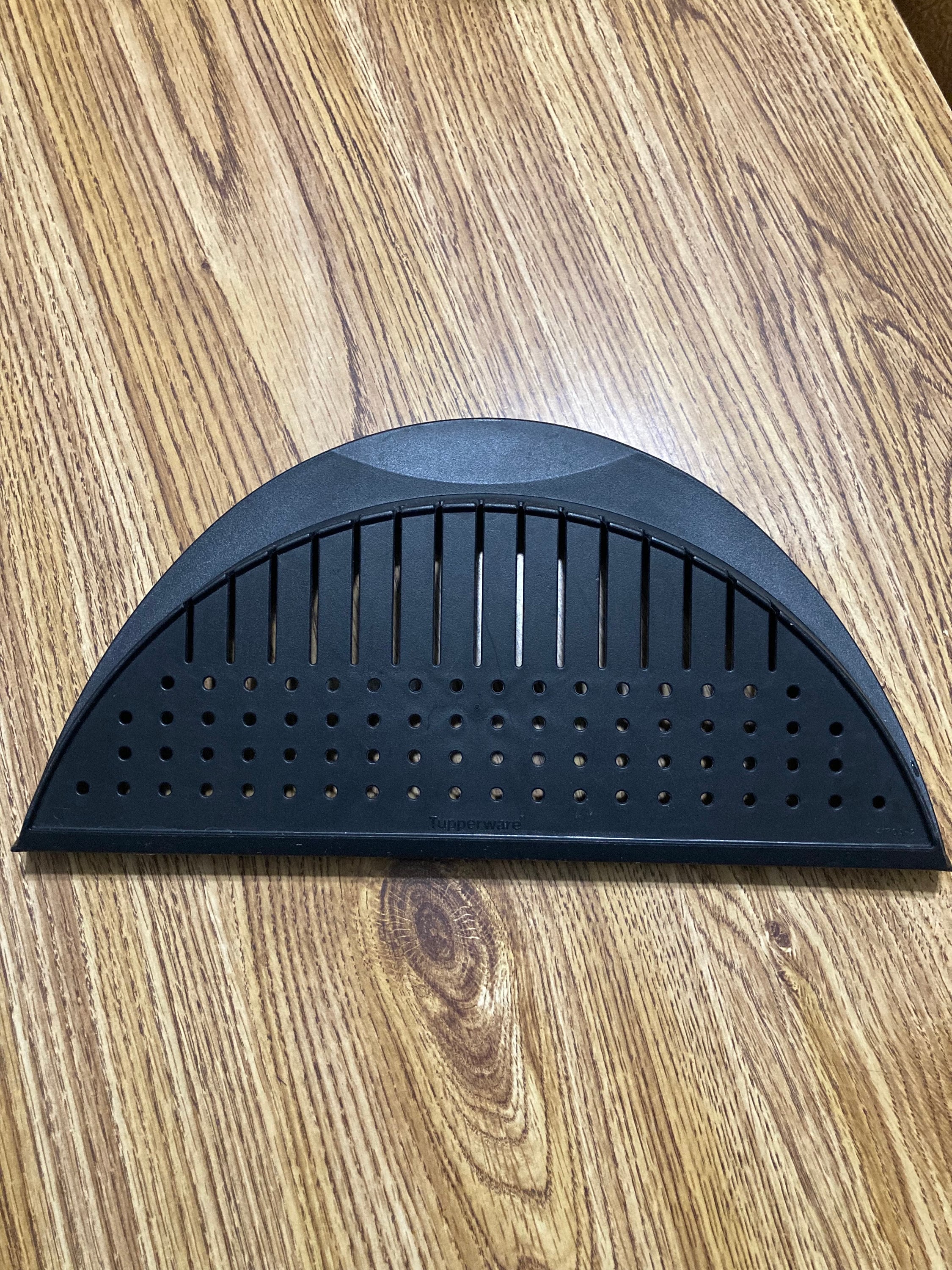 Tupperware Chef Series Scoop for Cutting Board. 4170A-2 Black 12 1/4 ...